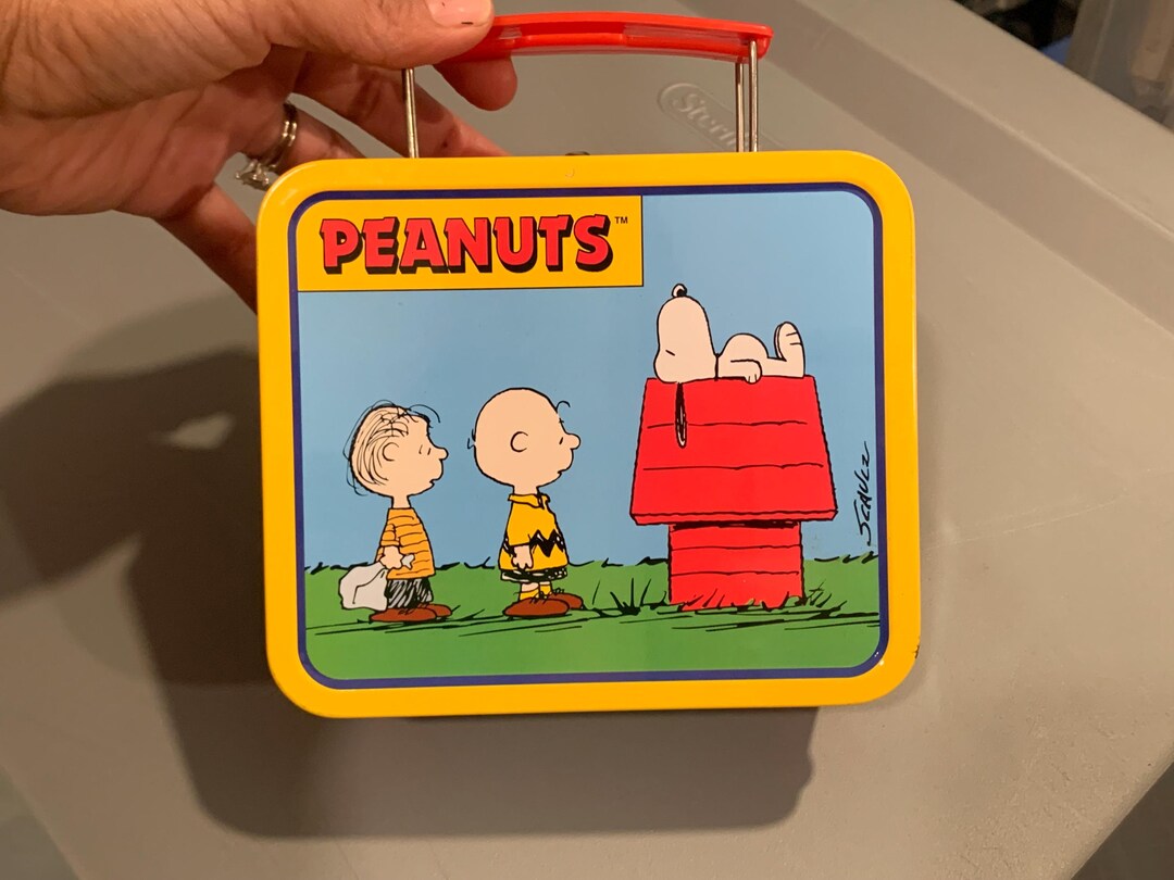 Small Snoopy Lunch Box, Lunch Box, the Peanuts Lunch Box, Tin Box, Nice ...