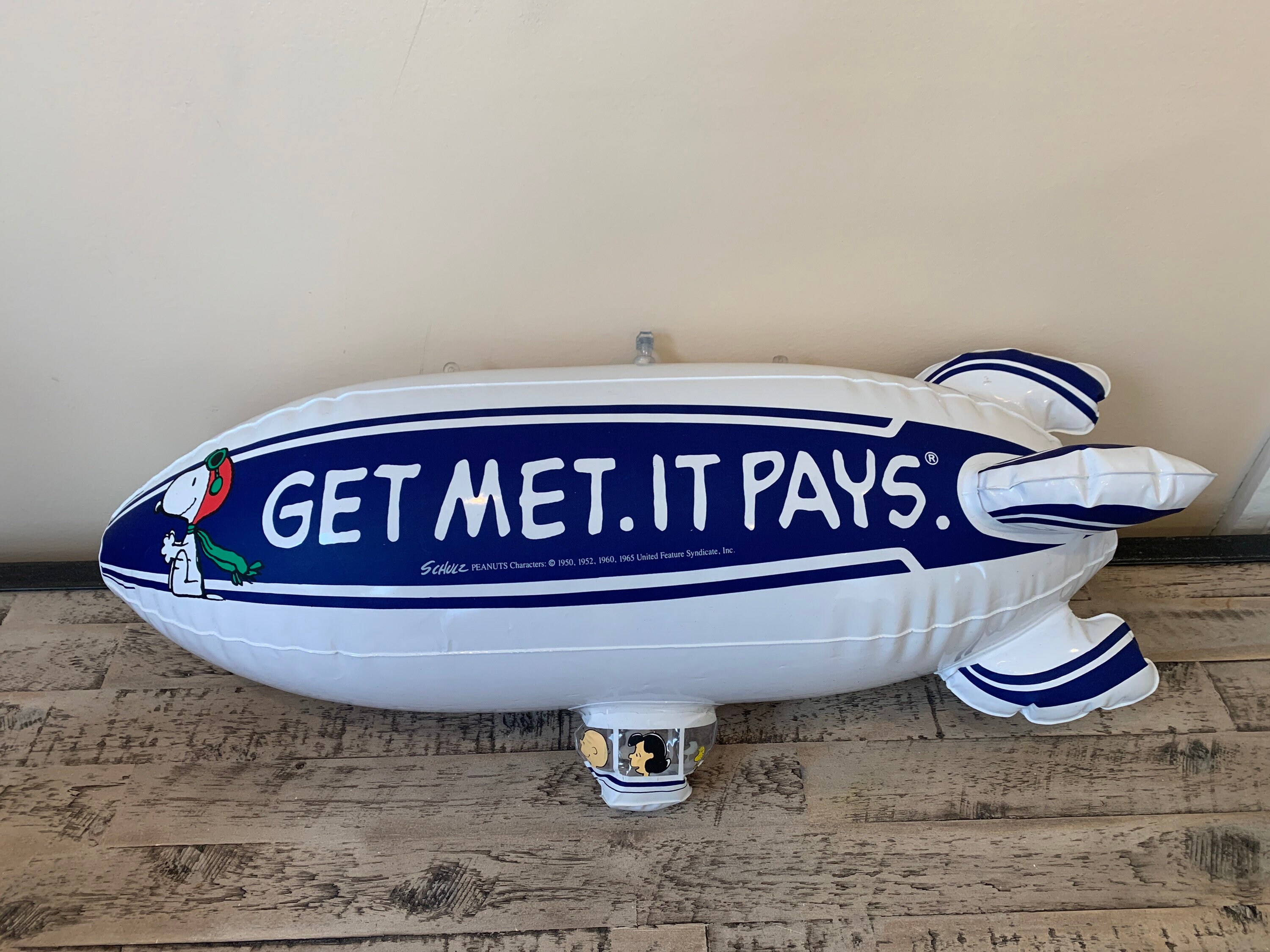 Inflatable Metlife Snoopy Blimp Metlife Advertising Snoopy Etsy
