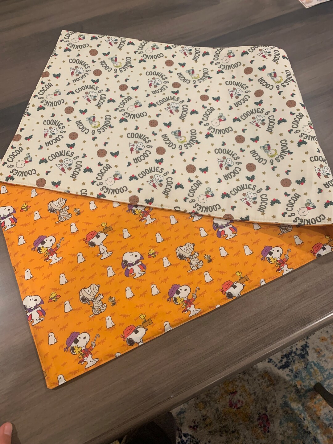 NEW Handmade REVERSIBLE Quilted Table Runner. Snoopy Christmas ...