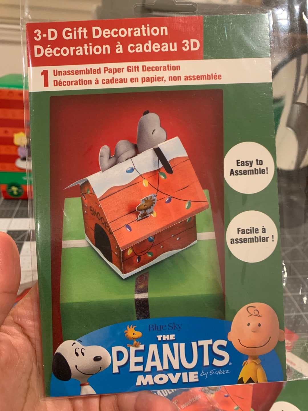 NEW the Peanuts Movie 3-D CHRISTMAS Gift Decoration SNOOPY on Dog House ...