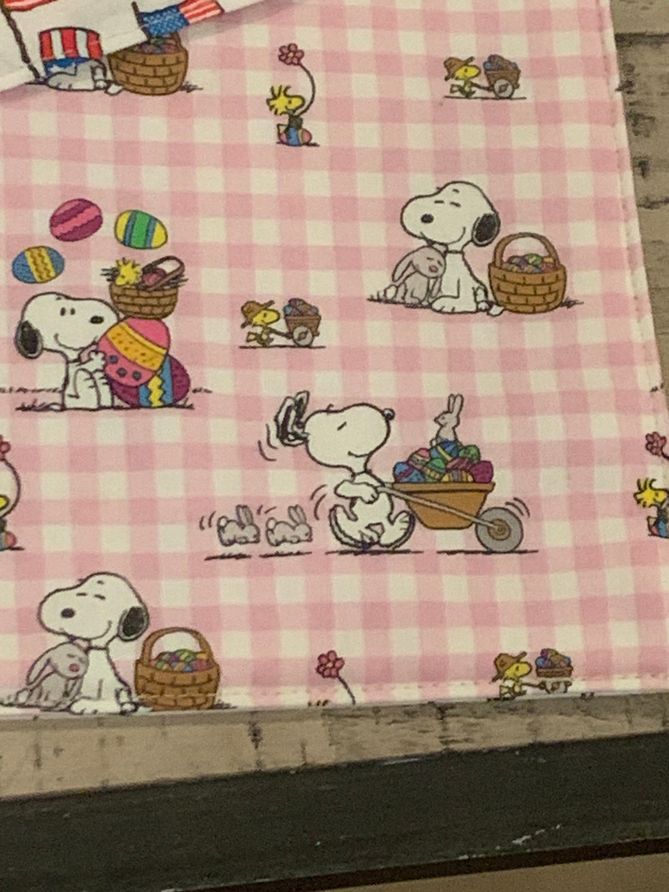 NEW REVERSIBLE Quilted Table Runner. Snoopy Easter - Etsy