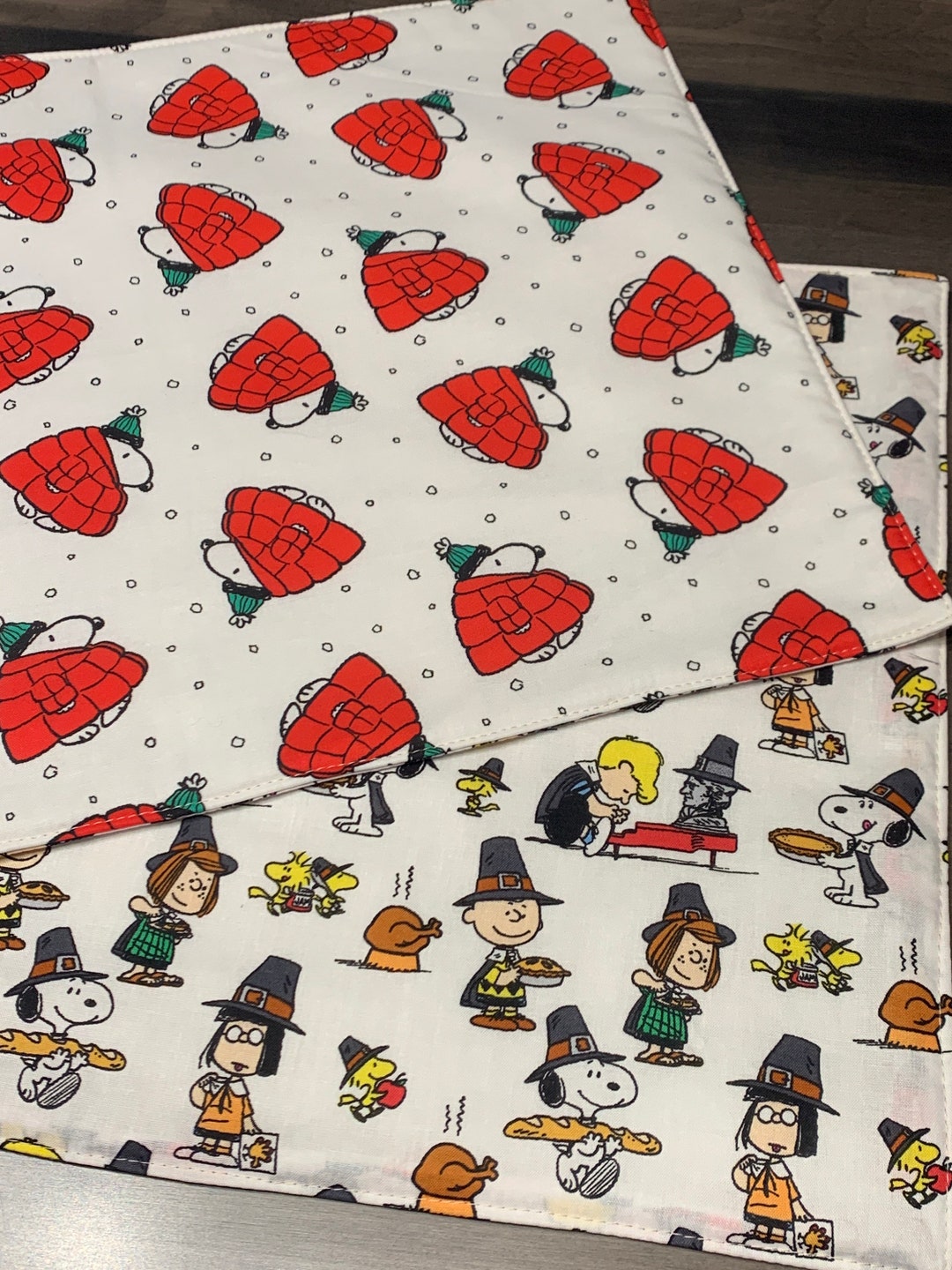 NEW Handmade REVERSIBLE Quilted Table Topper Table Runner. Snoopy ...