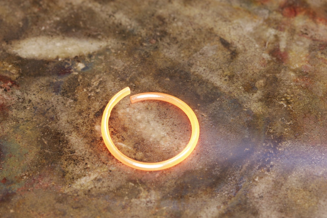 PLATINUM 950 1.5mm Curved Ring / Slim Ring / Shaped Ring / - Etsy