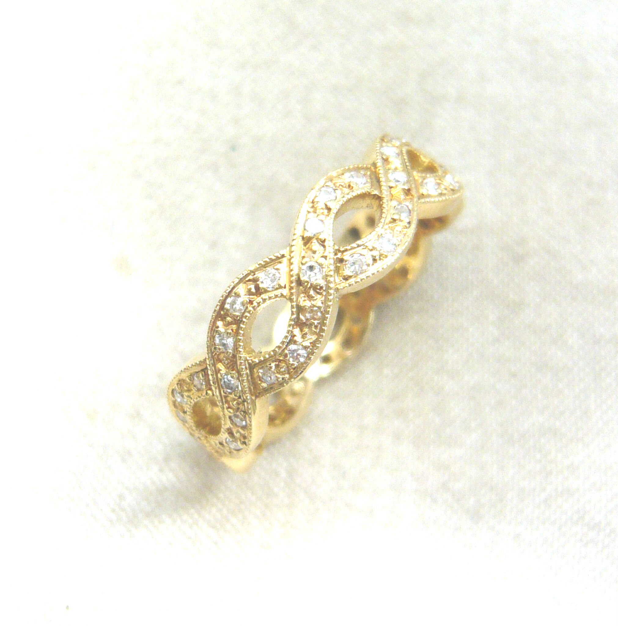 VINTAGE 18ct Gold Diamond Chain Design Ring Alternative | Etsy UK