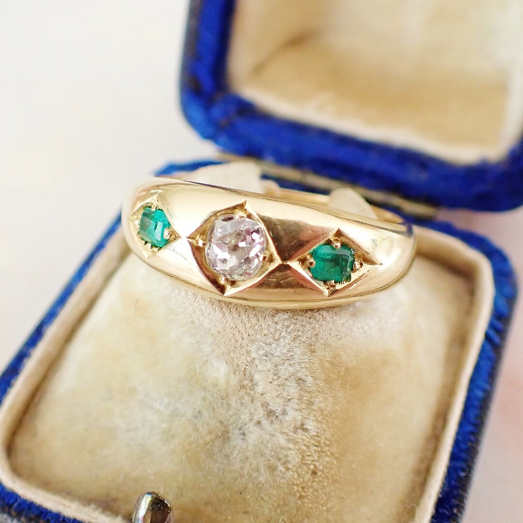VICTORIAN Emerald & Diamond Flush Mount Ring Size UK R 1/2 UK 9 - Etsy
