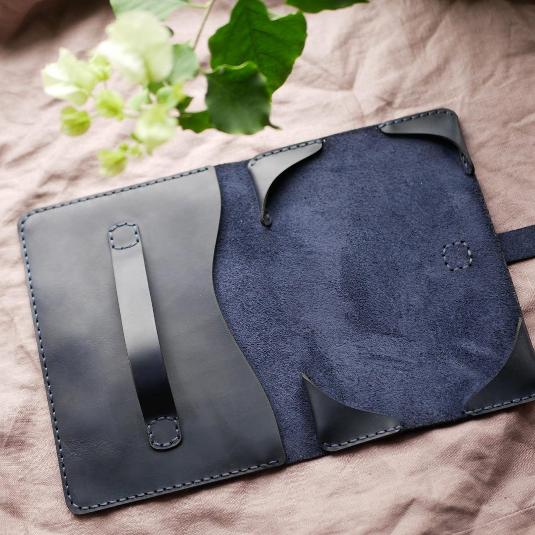 Handmade Leather Kindle Paperwhite Case With Hand Strap - Etsy