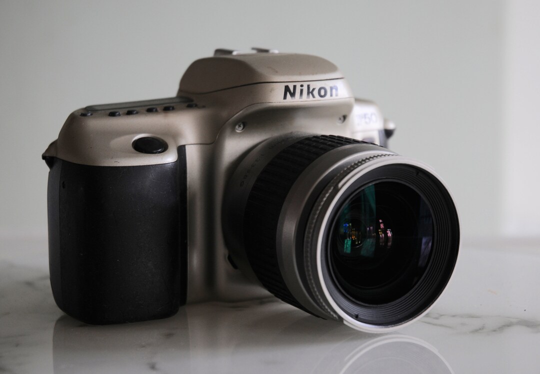 Nikon F50 SLR Reflex 35mm Film Camera + Nikon AF Nikkor 28-80mm F 3.3-5 ...