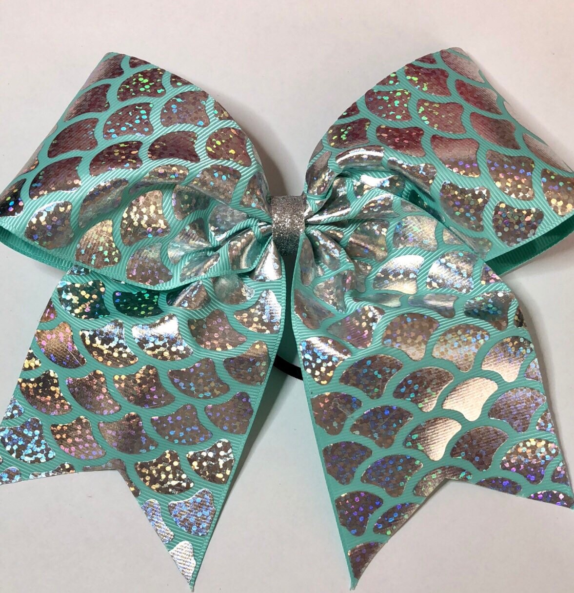 Holographic Mermaid Shell Cheer Bow / Softball Bow - Etsy
