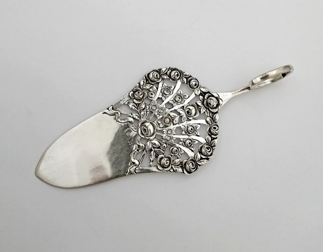 Small German .800 Solid Silver Cake, Pastry Server Finger Ring ...