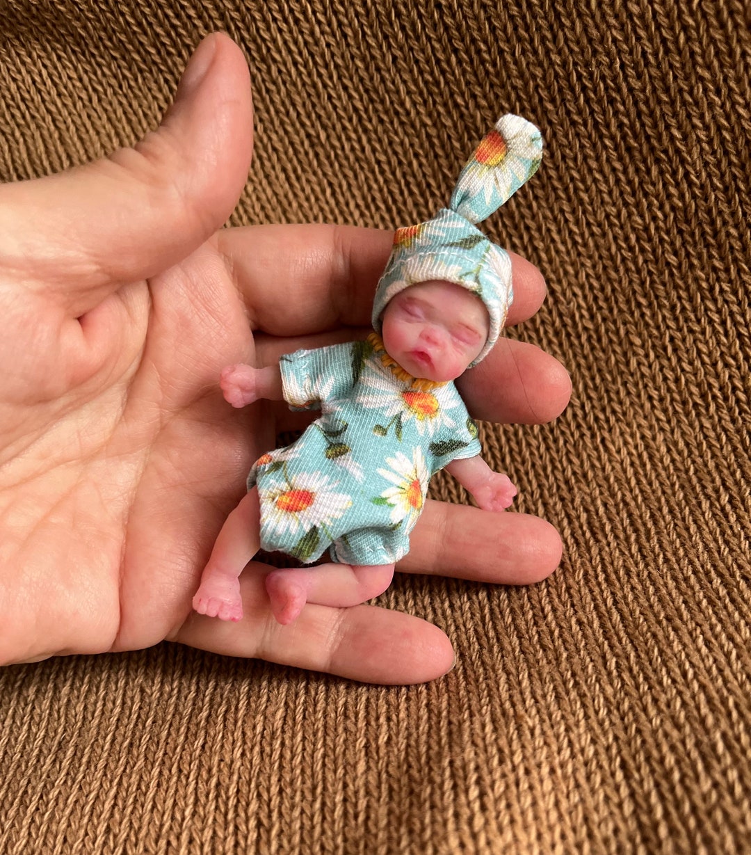 Mini Silicone Baby Doll 3 Inch Full Body Binki 8cm, Painted, Close Eyes ...