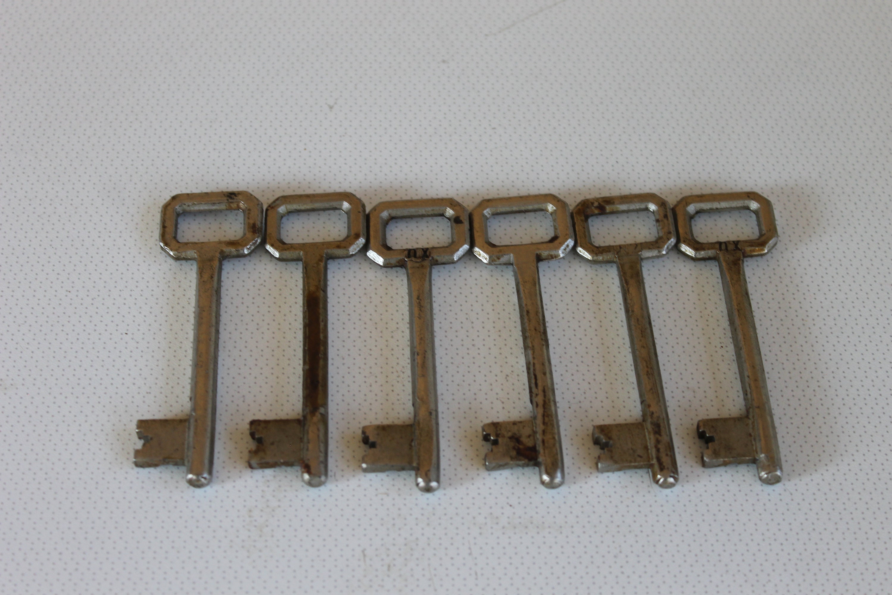 Vintage Key Set of 6 Vintage Skeleton Key Old European | Etsy
