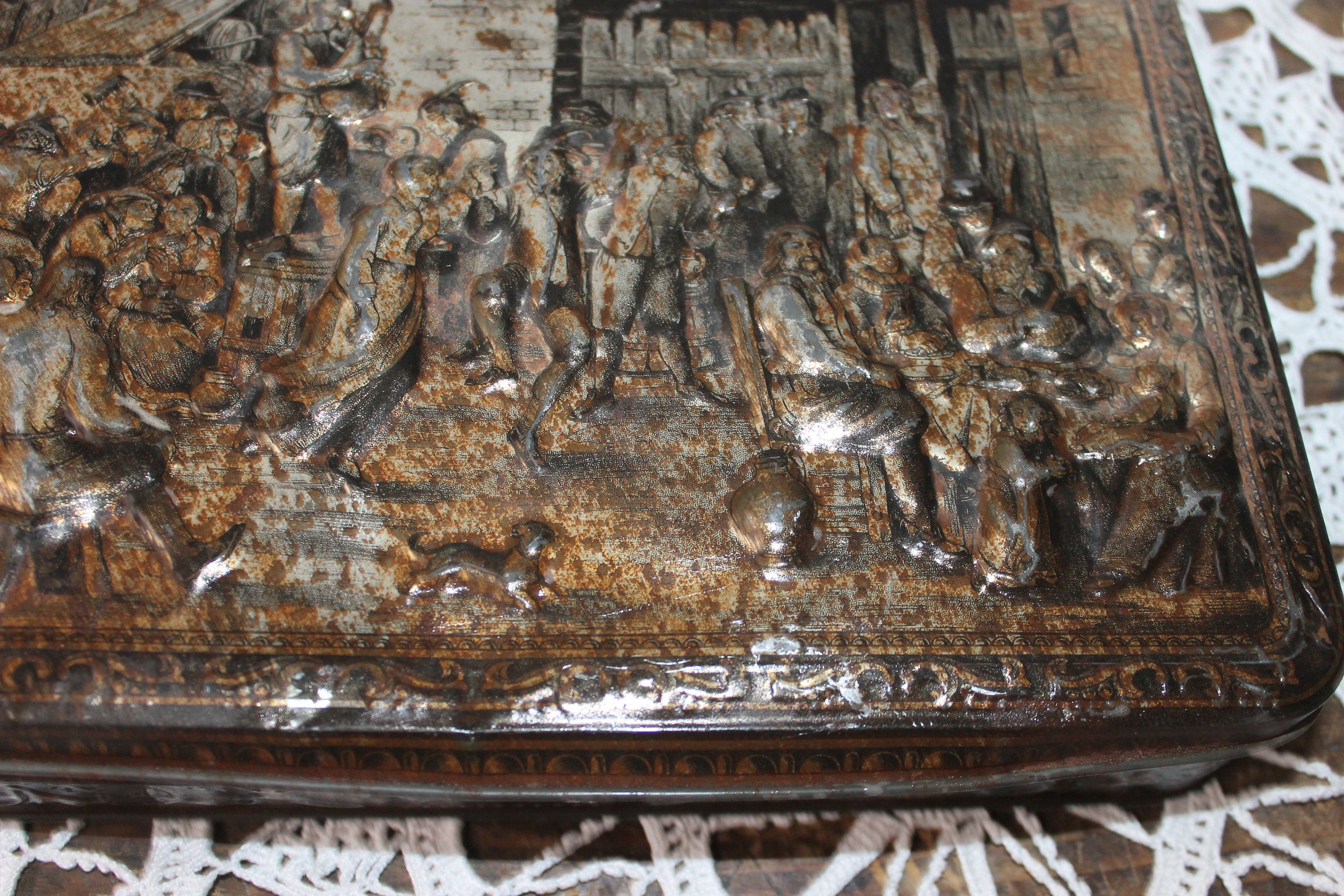 Vintage Metal Box Embossed Print Cover Rusty Metal Box Tin - Etsy