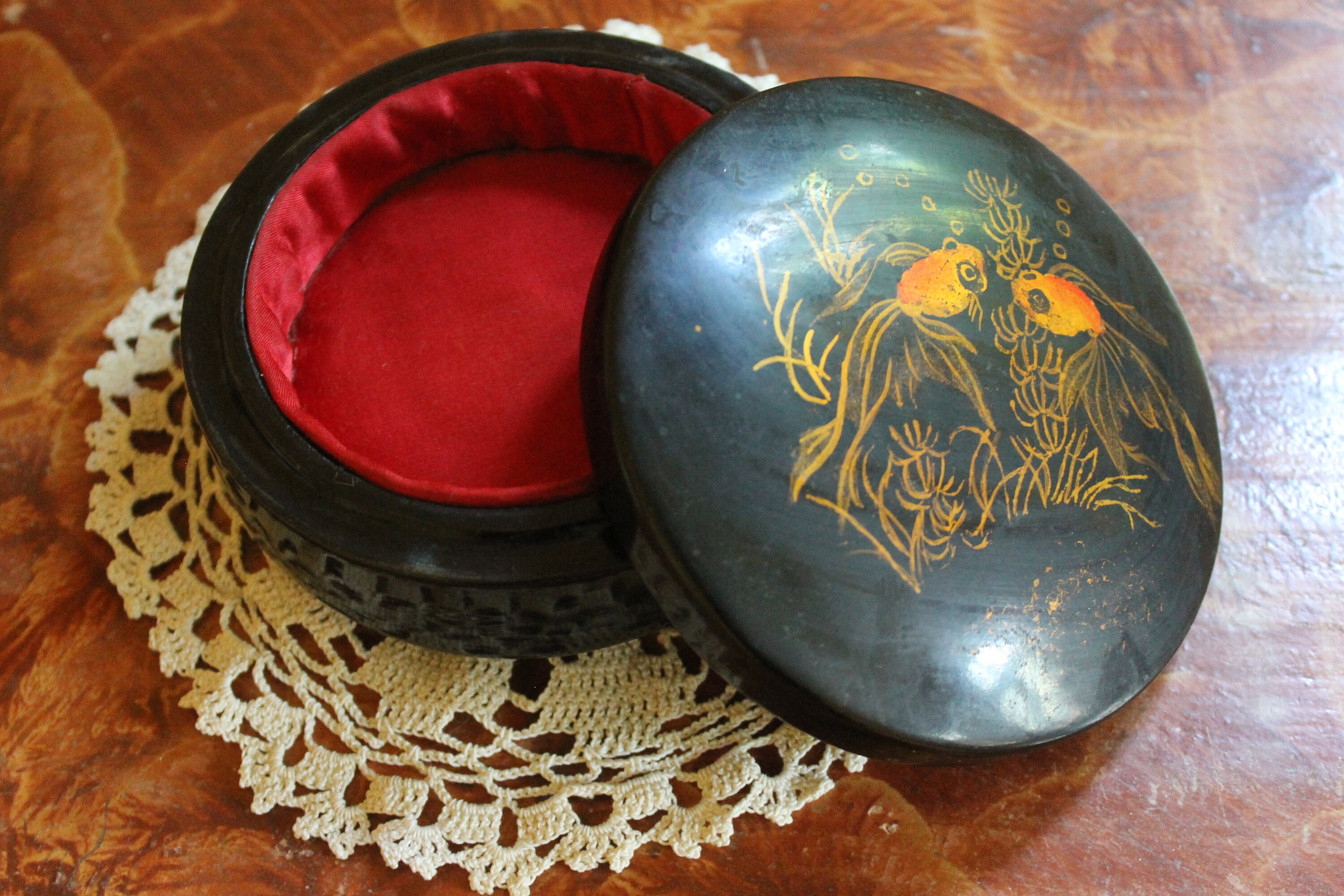 Gift Box Vintage Black Gold Fish Box With Lid Circle Box - Etsy