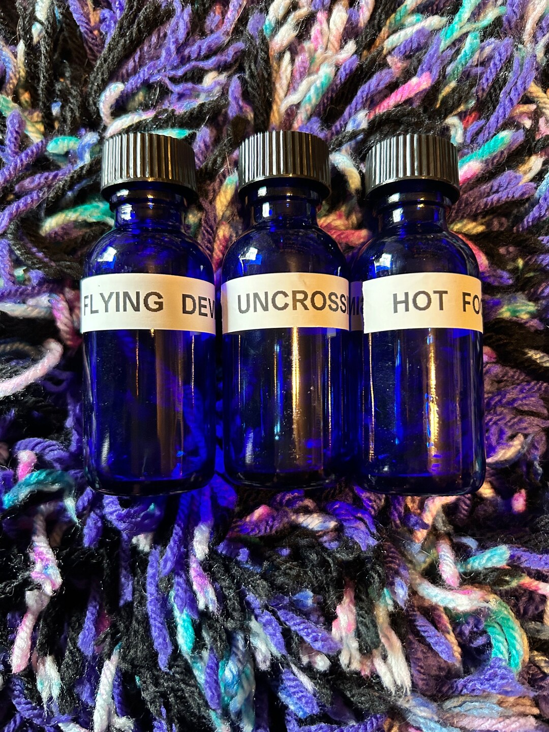 Flying Devil, Uncrossing, and Hot Foot Oil Set - Etsy