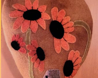 Wooly Heart Two Summer Wool Applique Pattern From Sunflower Fields ...