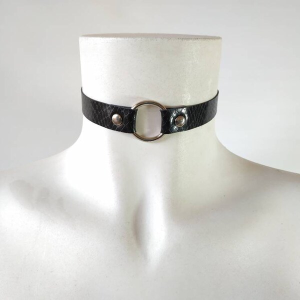 Vinyl Choker - Etsy