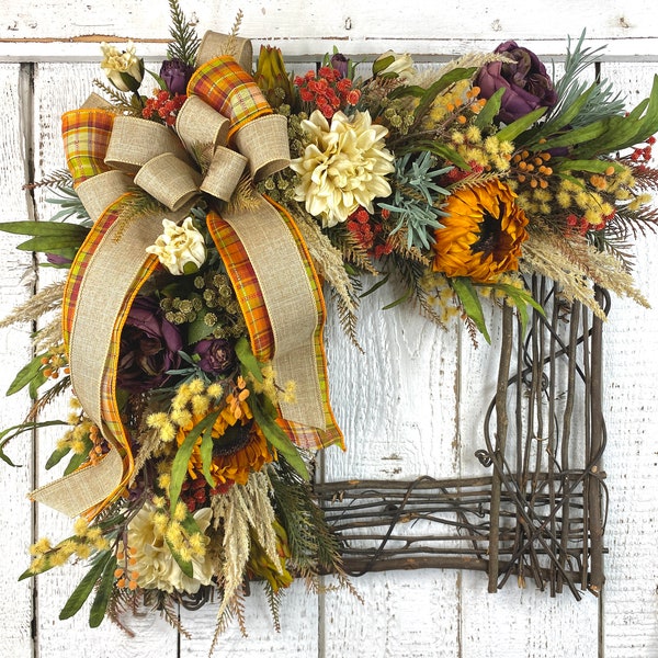 Unique Wreath - Etsy