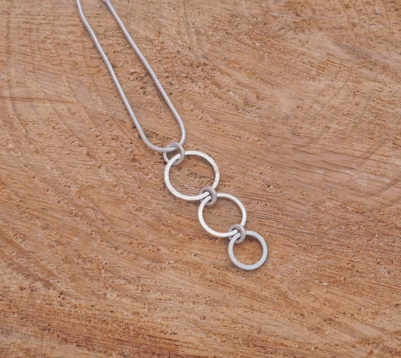 Three ring pendant necklace store