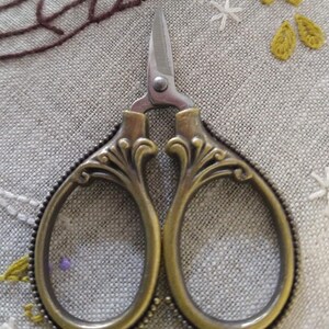Beautiful, Tiny Gold Finished Specialty Embroidery Scissors - Etsy