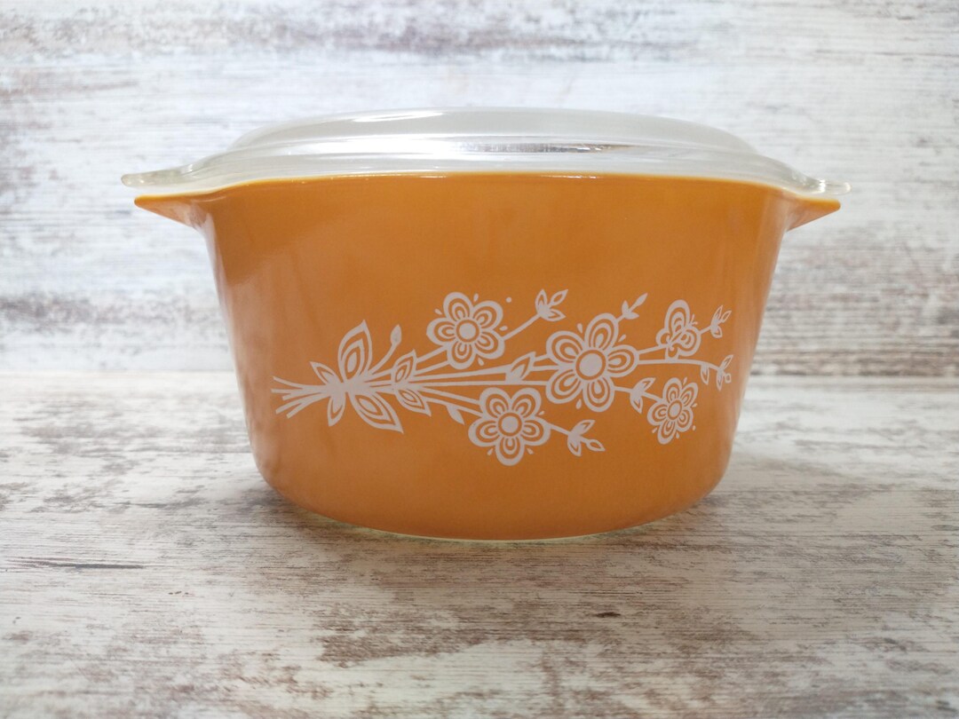 Butterfly Gold 473-B Pyrex Butterfly Gold 473B Pyrex Mustard Yellow ...