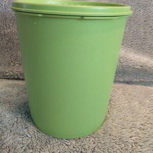 Green Tupperware Container With Lid | Vintage Tupperware Container W ...