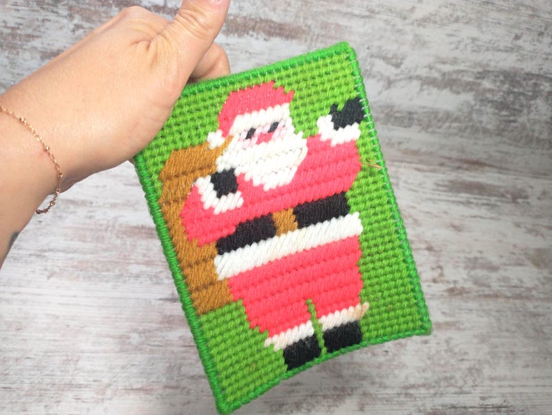 Vintage Yarn Art Santa Tissue Box Cover: Handmade Christmas Decor - Etsy