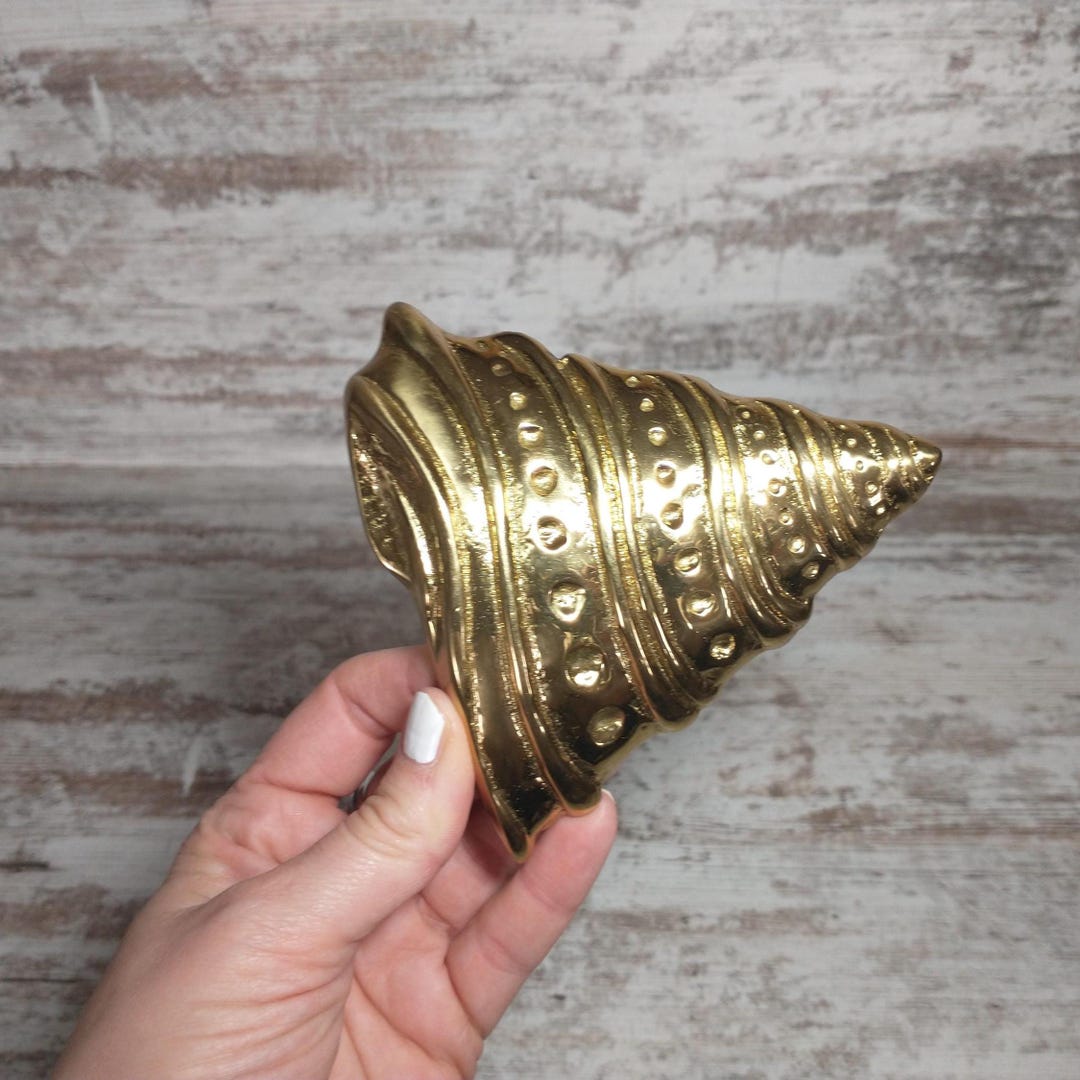 Vintage Gold Metal Seashell Wall Decor: Coastal Beach House Art - Etsy