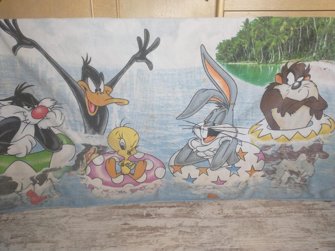 Vintage Looney Tunes Beach Towel: Bugs Bunny, Daffy Duck - Etsy