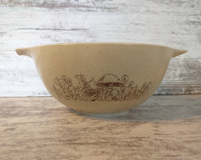 Pyrex Forest Fancies 442 | Vintage Mushroom Pyrex | Pyrex Forest ...