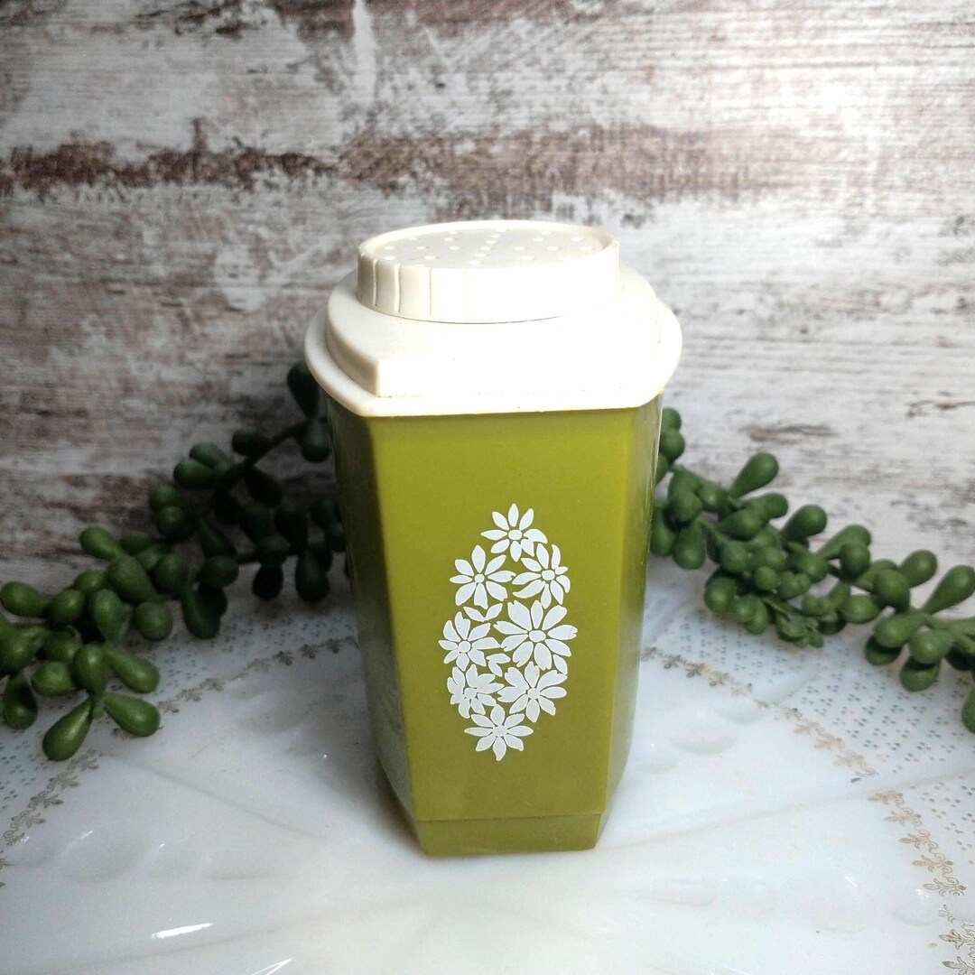 1950s Salt Orpepper Shaker | 50s Salt or Pepper Shaker | Avocado Green ...