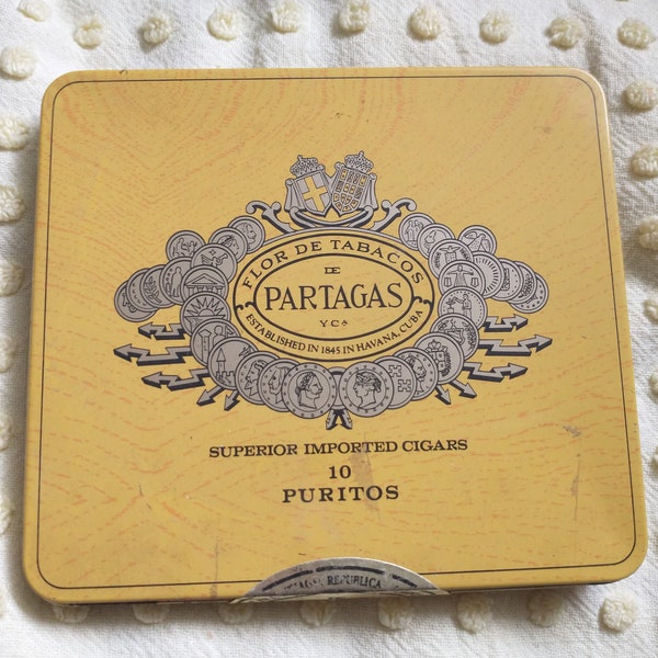 Vintage Cigar Box - Etsy
