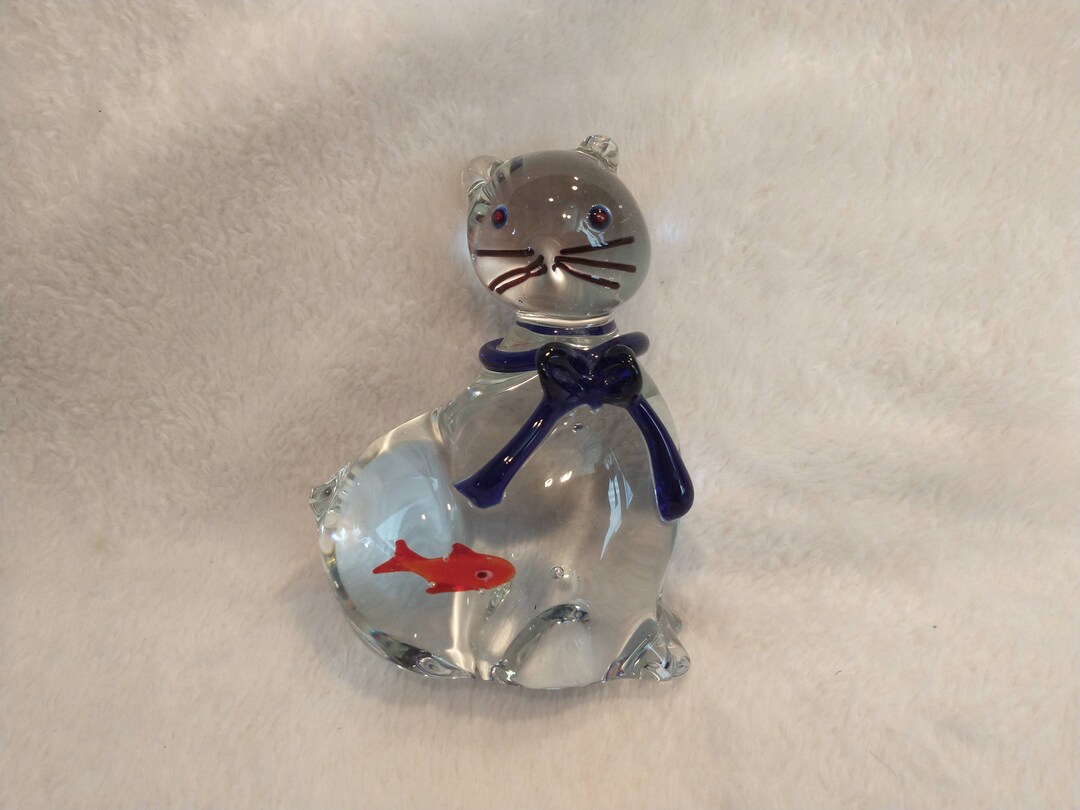 Art Glass Cat W/ Fish in Belly | Cat Shaped Paperweight | Cat Shaped ...