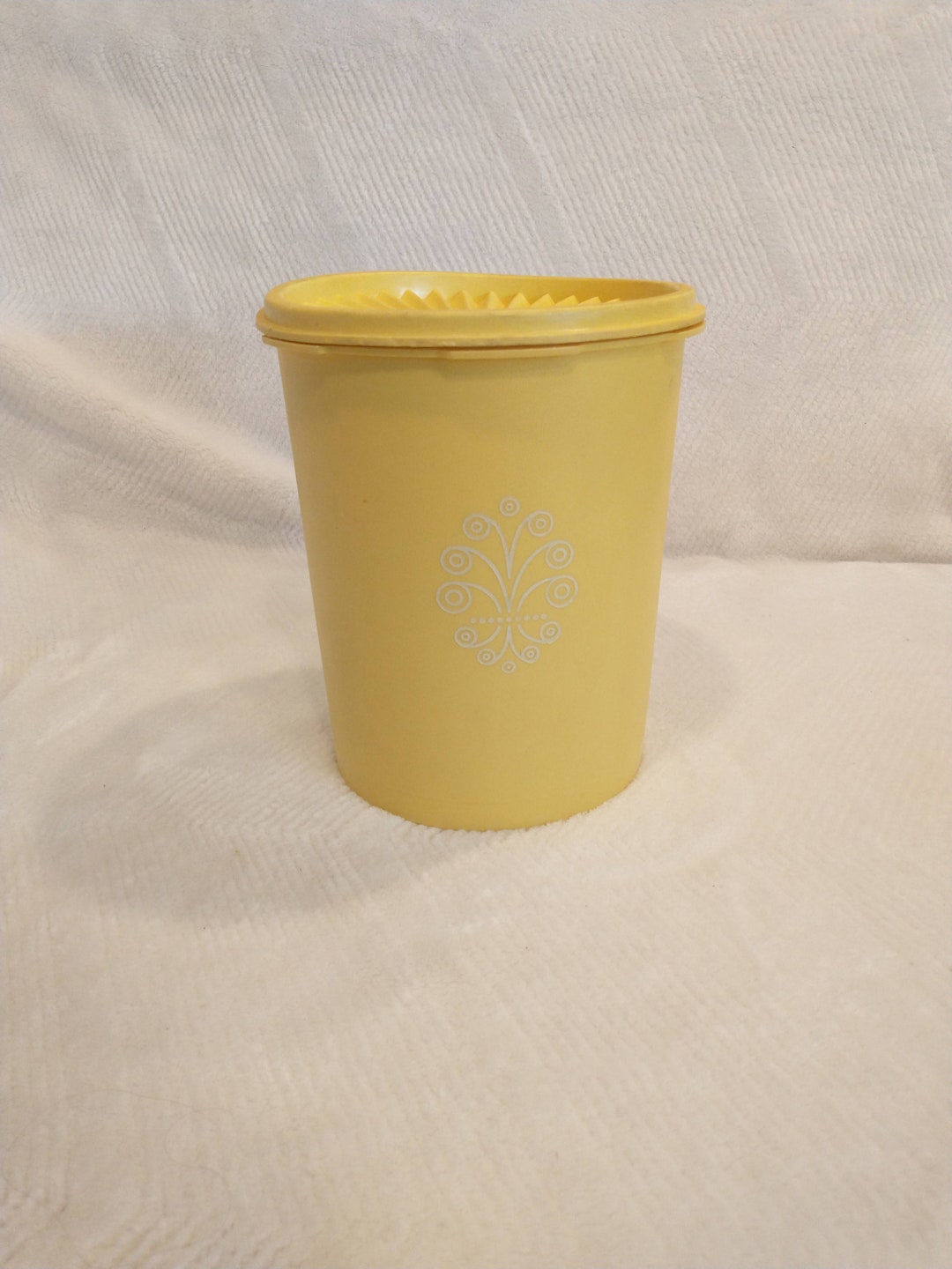 Yellow Tupperware Container With Lid | Vintage Tupperware Container W ...