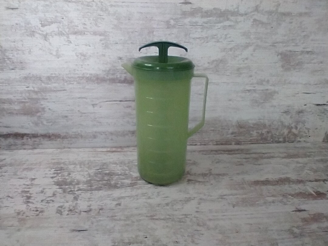 Green Mixer Pitcher W/ Lid Vintage Tupperware Pitcher W/ Attached Mixer ...