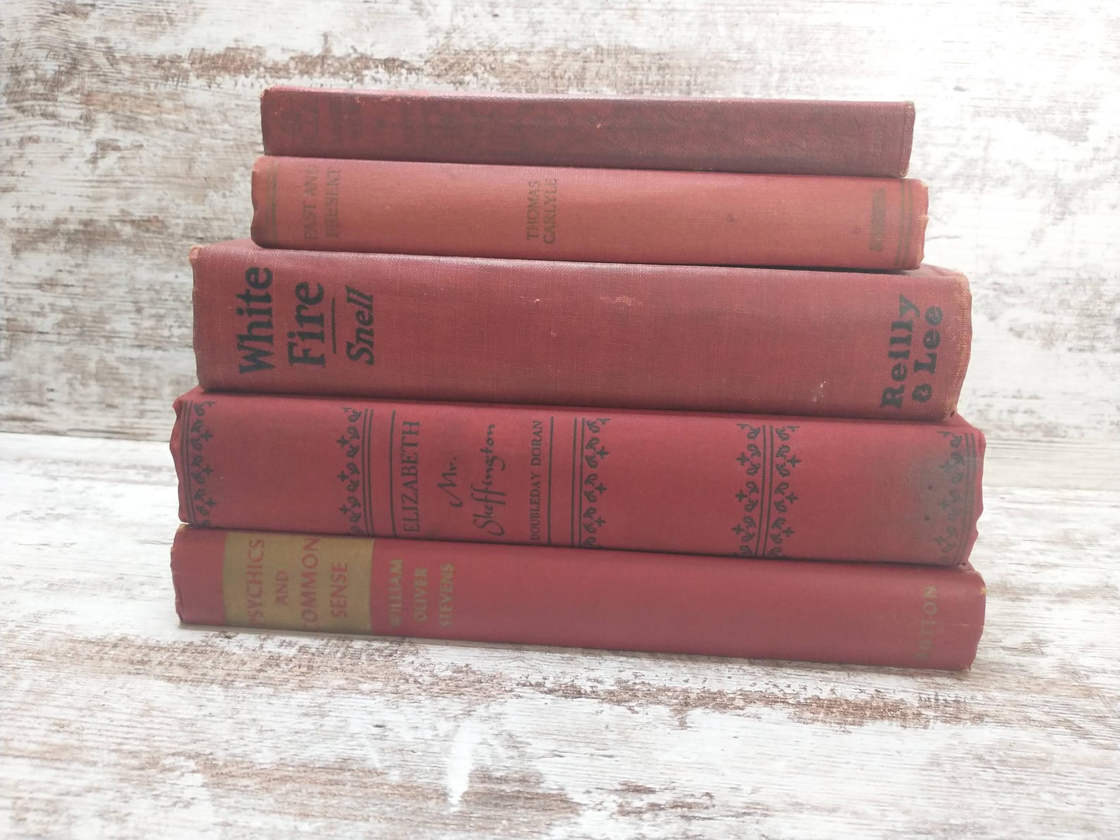 Vintage Red Book Stack: Decorative Display Books - Etsy