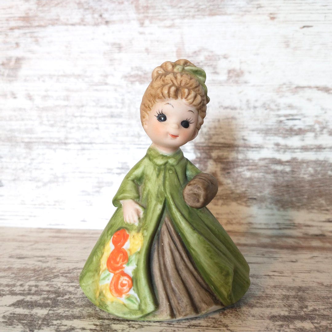Vintage George Good Corp Figurine: Black Eyed Girl in Green Dress - Etsy
