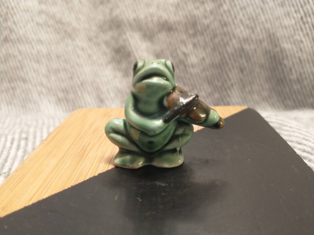 Frog Figurine Vintage Frog Playing Instrument Figurine Vintage ...