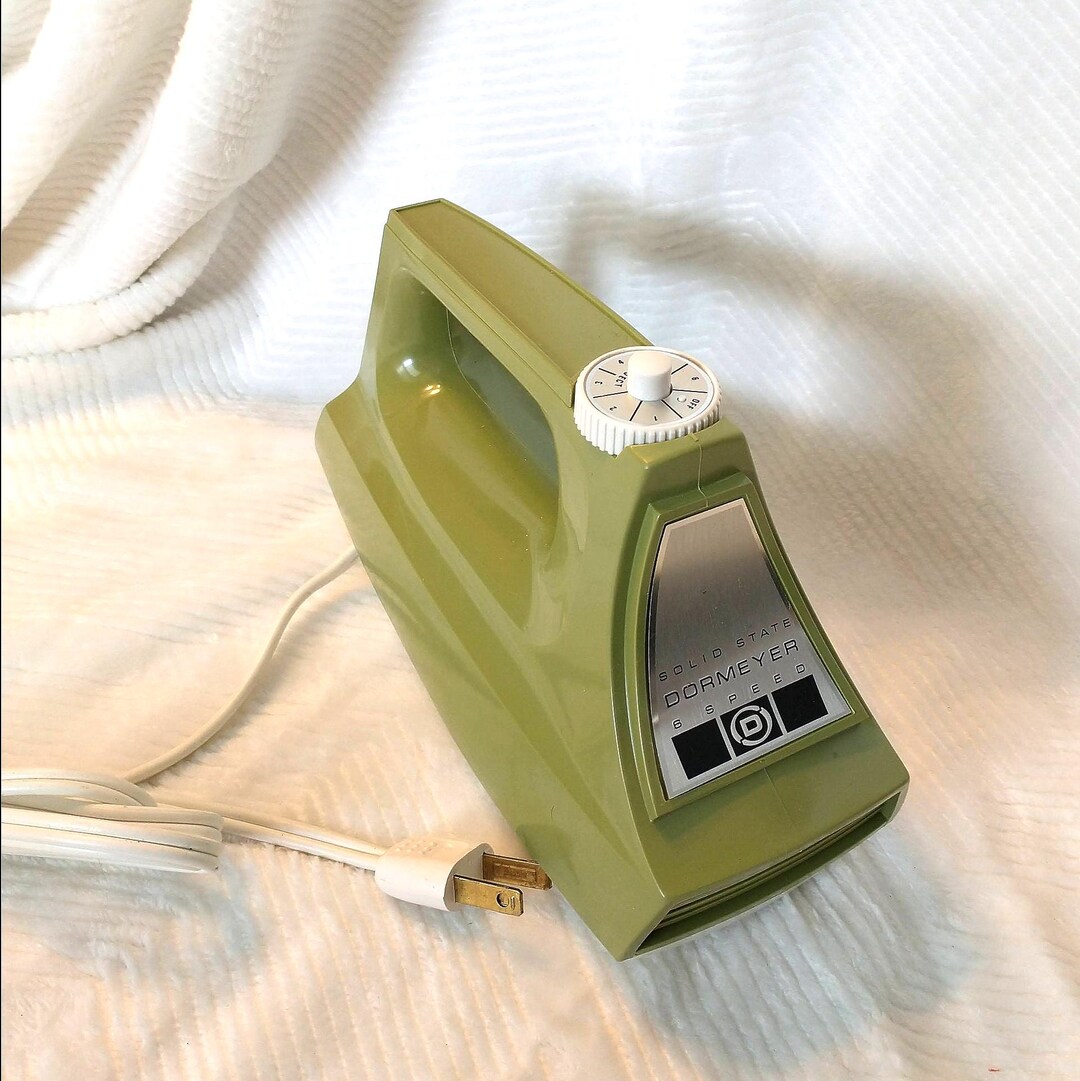 Solid State 6 Speed Hand Mixer in Avocado Green Dormeyer | Vintage ...