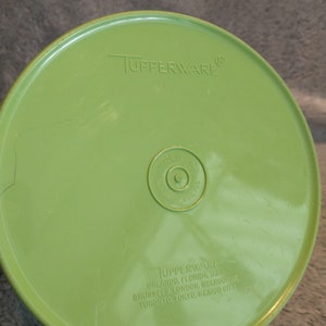 Green Tupperware Container With Lid | Vintage Tupperware Container W ...