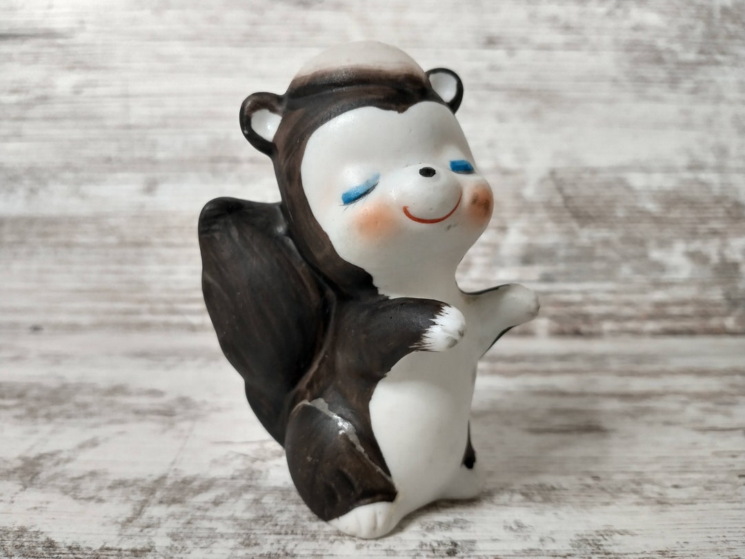 Vintage Japan Ceramic Skunk Figurine Vintage Anthropomorphic Skunk ...