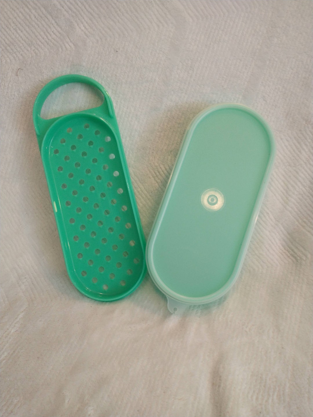 Tupperware Grater W/ Lid | Vintage Aqua Tupperware Grater | Vintage ...
