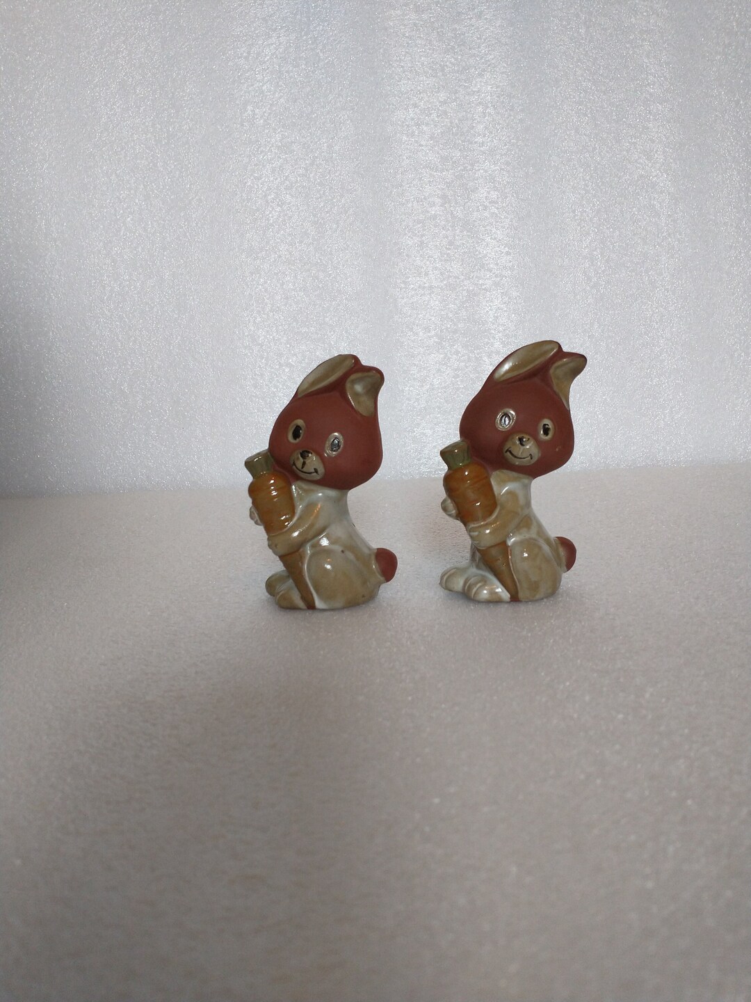 Folk Art Style 1950s-1960s Ceramic Bunny Holding Carrot Pair of Vintage ...