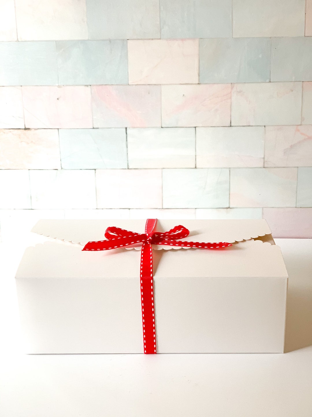 6 Scalloped Rectangle White Boxes With Red Stitch Ribbons - Christmas ...