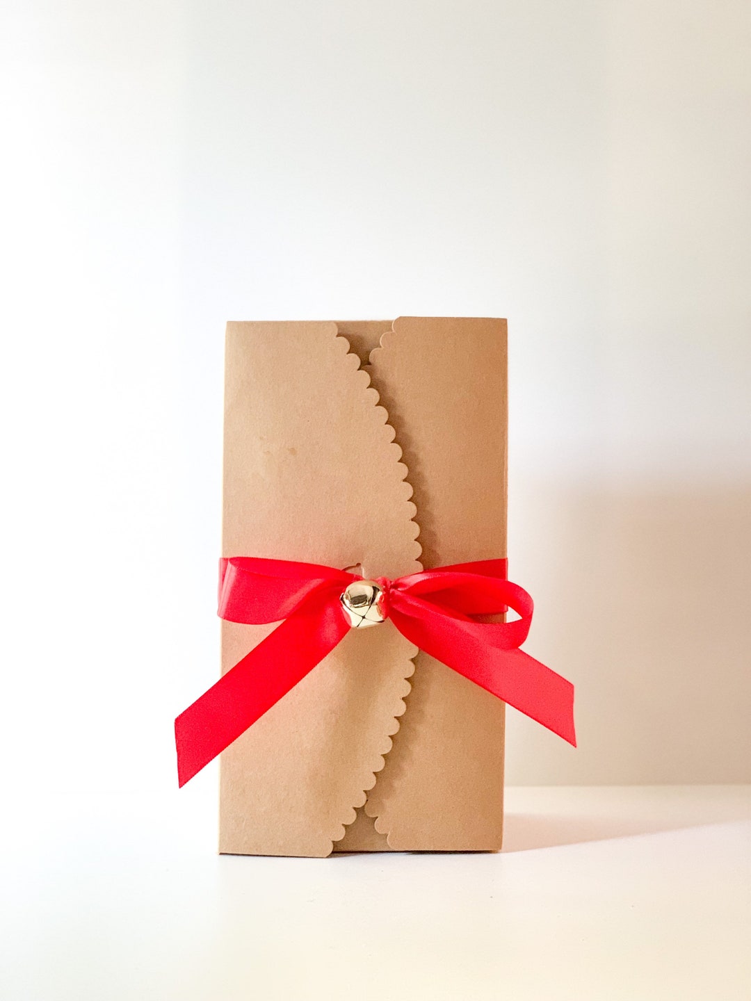 6 Scalloped Kraft Boxes With Red Satin Ribbons and Jingle Bells ...