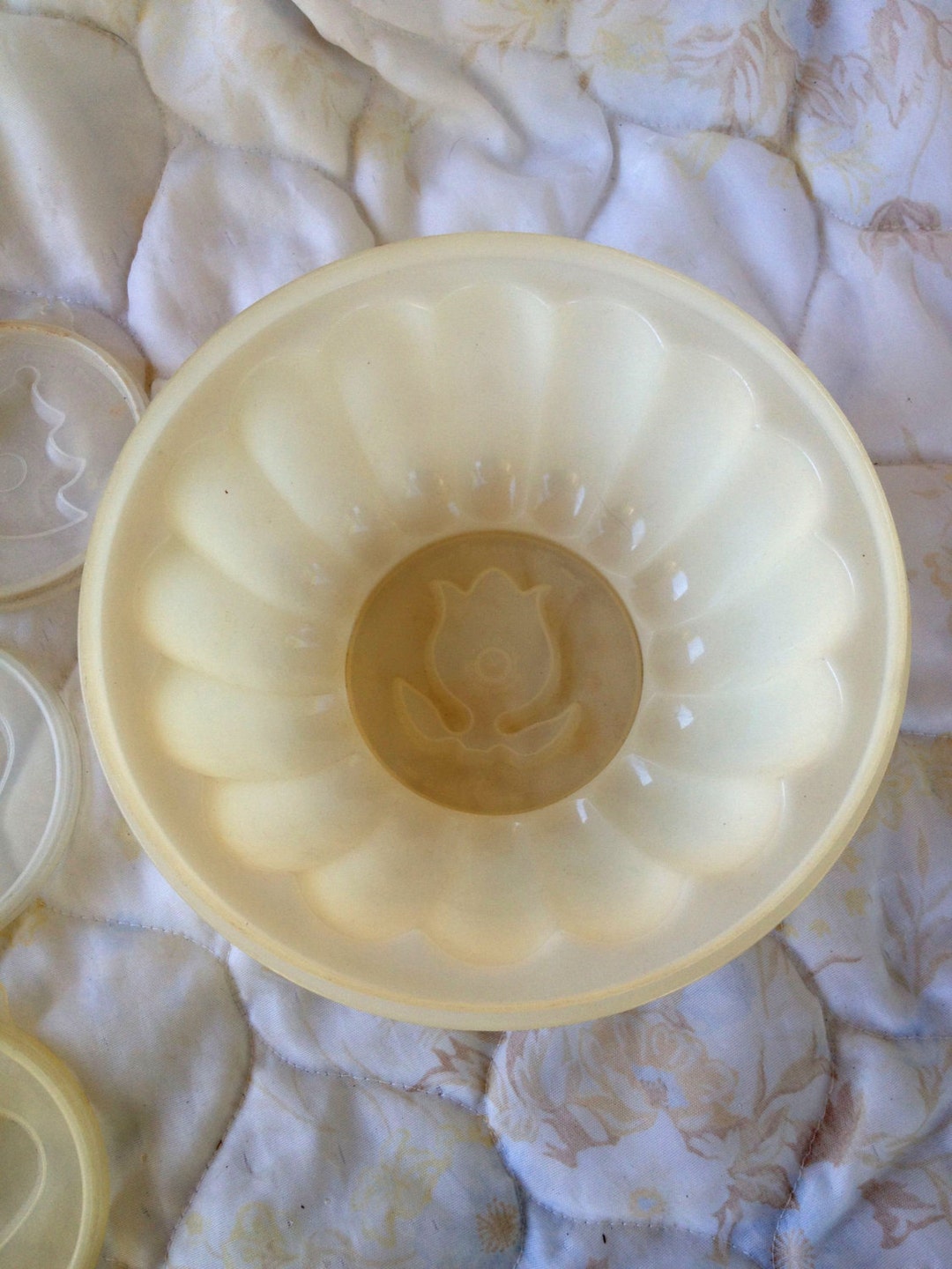 Vintage Tupperware Jello Mold With Lid and 6 Exchangeable Snap-in Mold ...