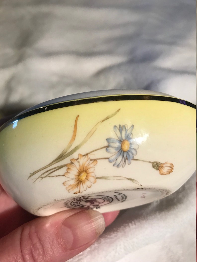 Royal Worcester Spode, Palissy, Ringtons, Lidded Trinket Box Vintage ...