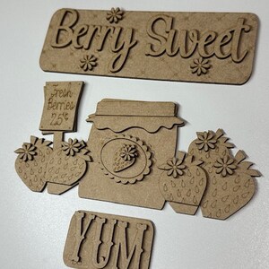 DIY Berry Sweet Interchangeable Farmhouse Truck Insert, Seasonal Truck ...