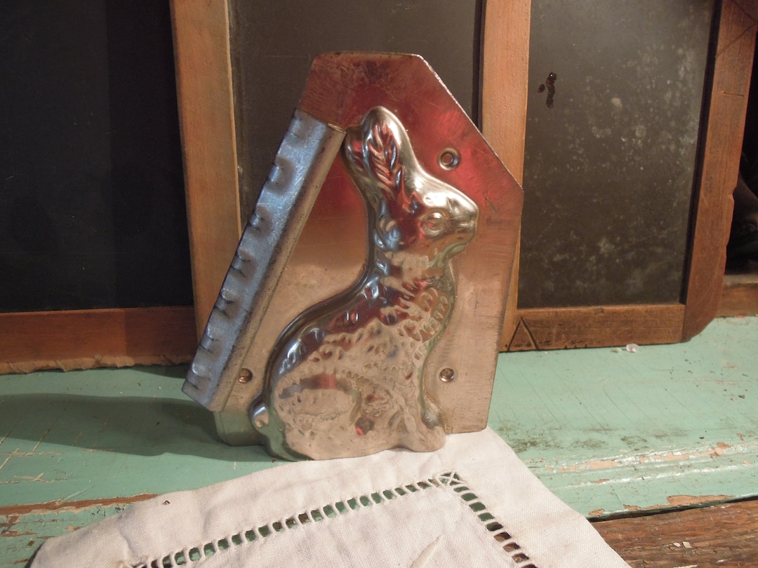 Antique Chocolate Bunny Rabbit Candy Mold / Vintage 96 Tin Chocolate ...