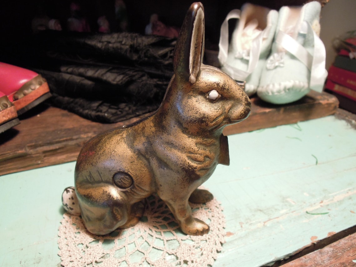 Vintage Antique Iron Bunny Bank / Cast Iron Rabbit Coin - Etsy