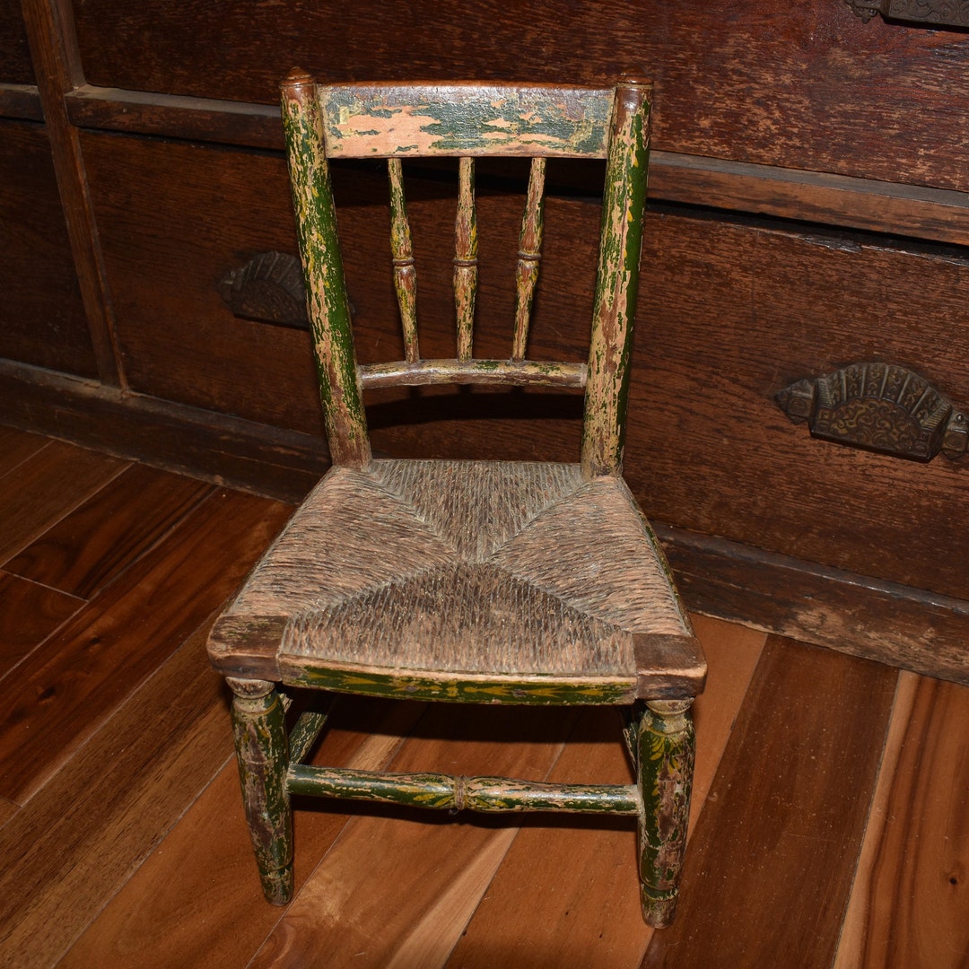 Vintage Rush Wood Childs or Doll Chair / Antique Primitive Small Wood ...